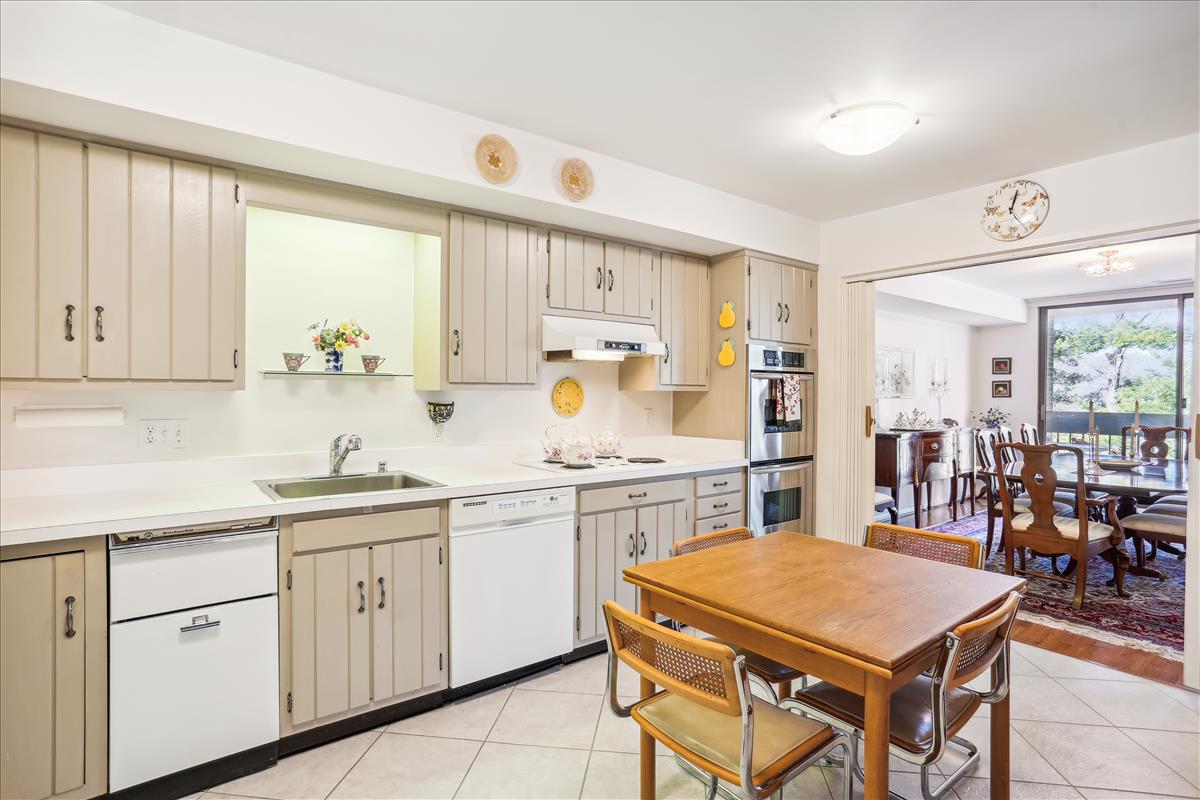 TruPlace - 4990 Sentinel Drive #403, Bethesda, MD 20816 US