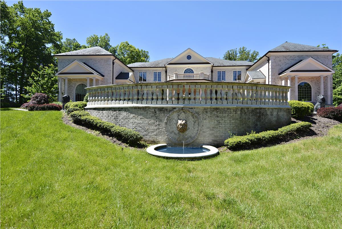 TruPlace - 5335 Summit Drive, Fairfax, VA 22030 US