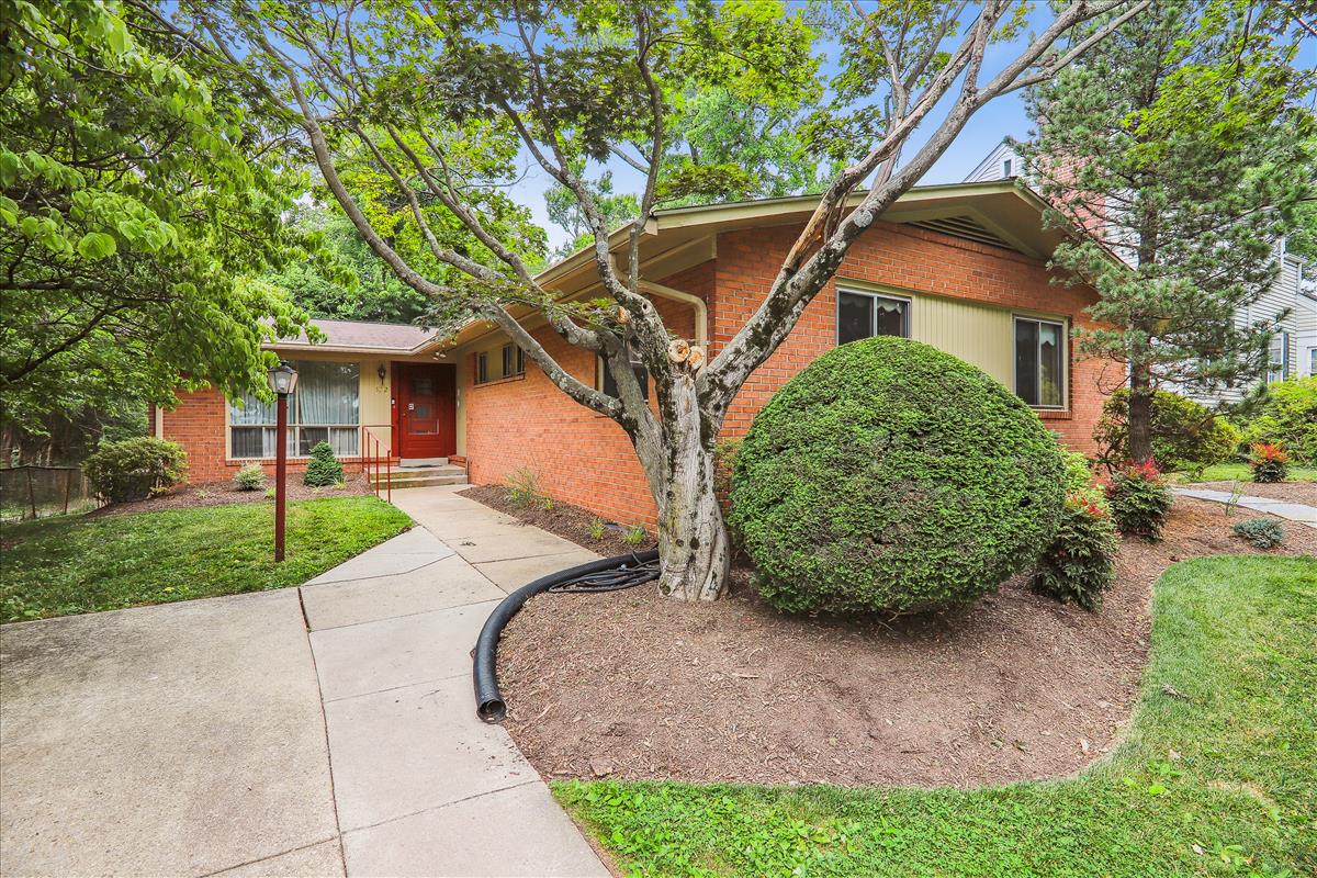 TruPlace - 122 Saint Lawrence Drive, Silver Spring, MD 20901 US